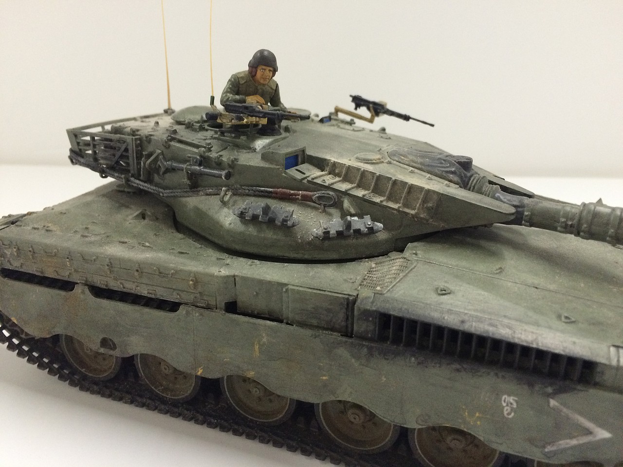 Israeli Merkava Main Battle Tank -- Plastic Model Military Vehicle Kit ...