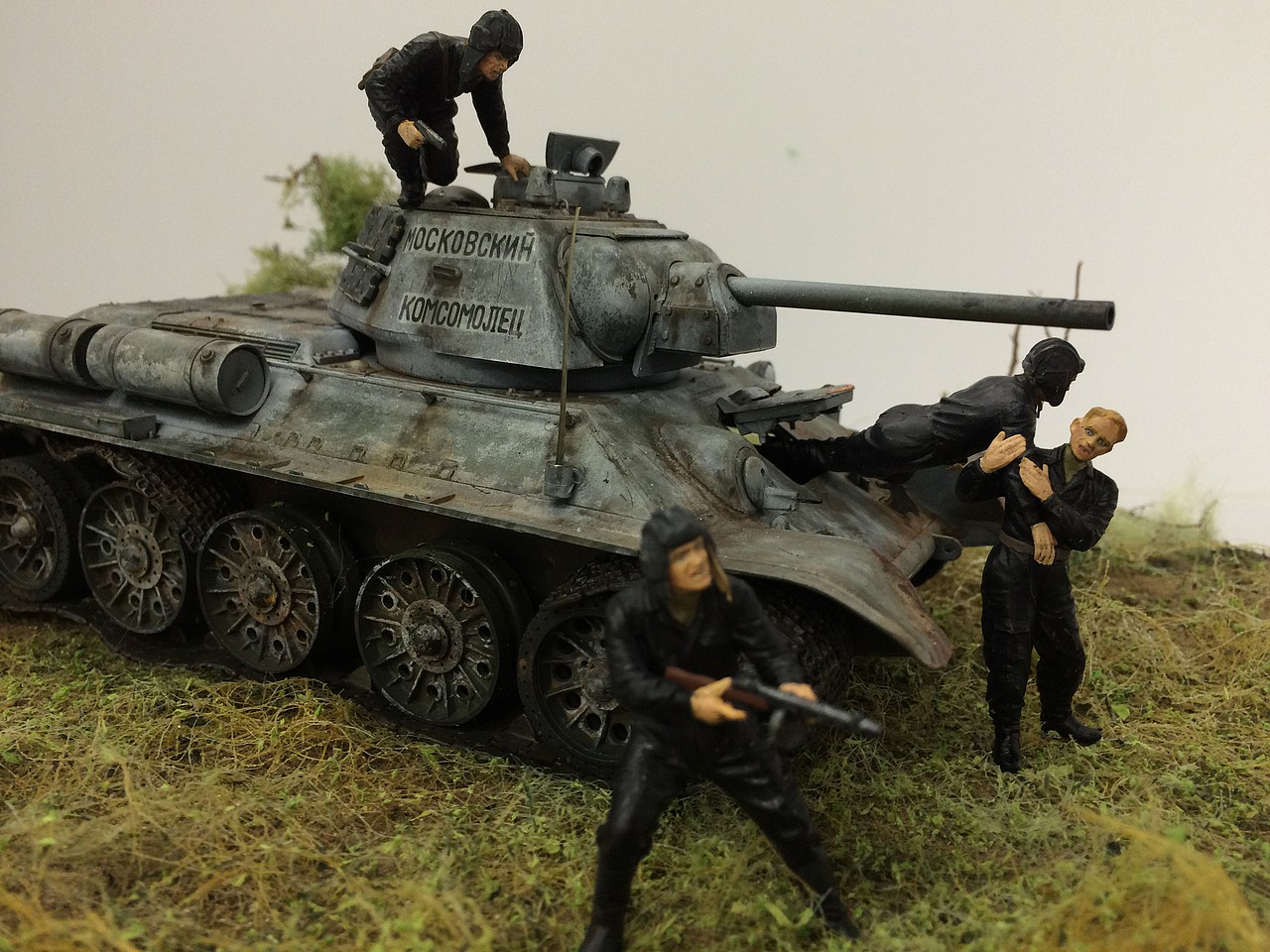 Bail Out Russian Tank Crew Kursk 1943 (4) -- Plastic Model Military ...