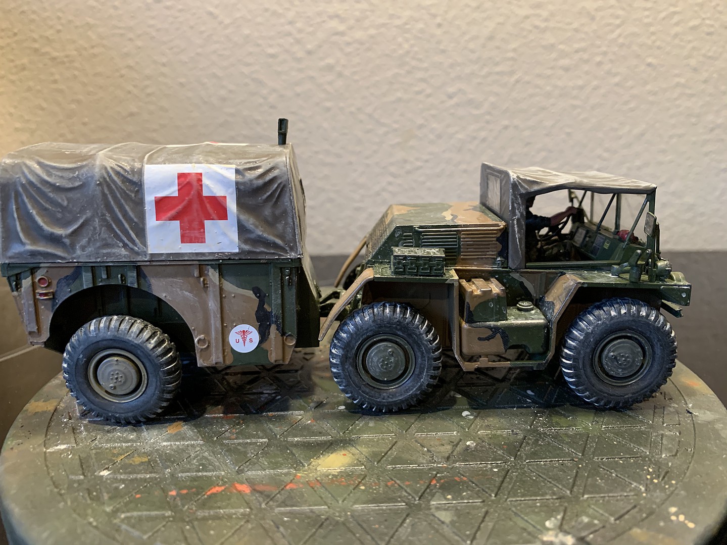 US 6x6 M792 Gamma Goat Ambulance Truck Pictures