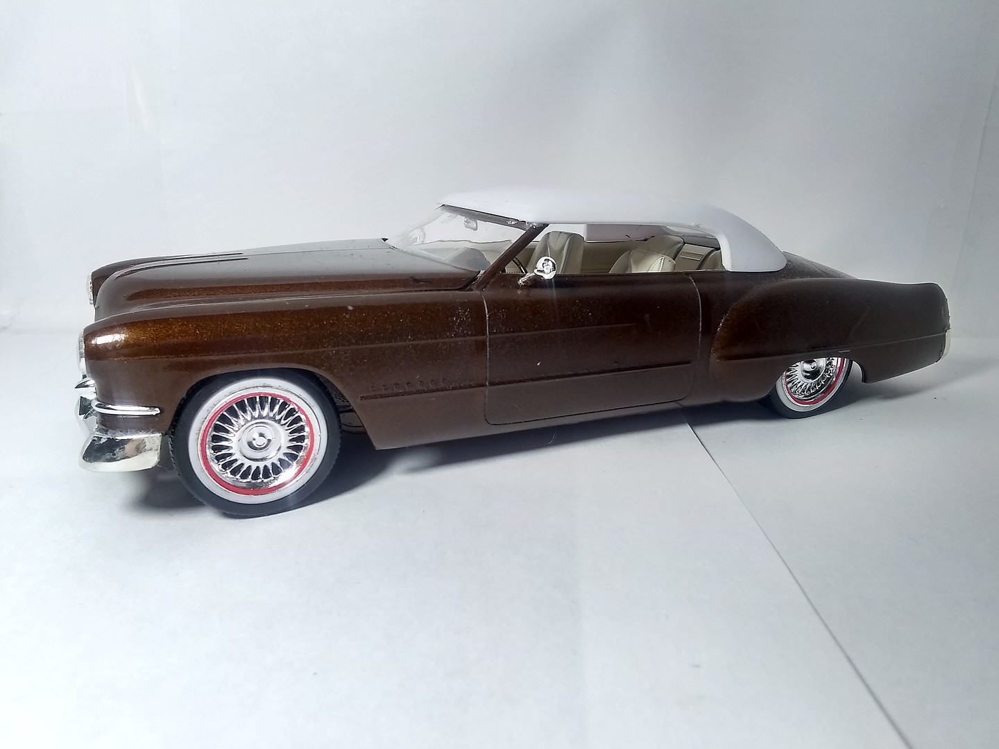 Custom Cadilac Eldorado -- Plastic Model Car Kit -- 1/25 Scale ...