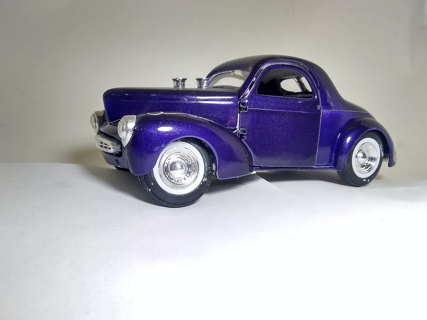 1940 Willys Pickup Coke -- Plastic Model Truck Kit -- 1/25 Scale ...