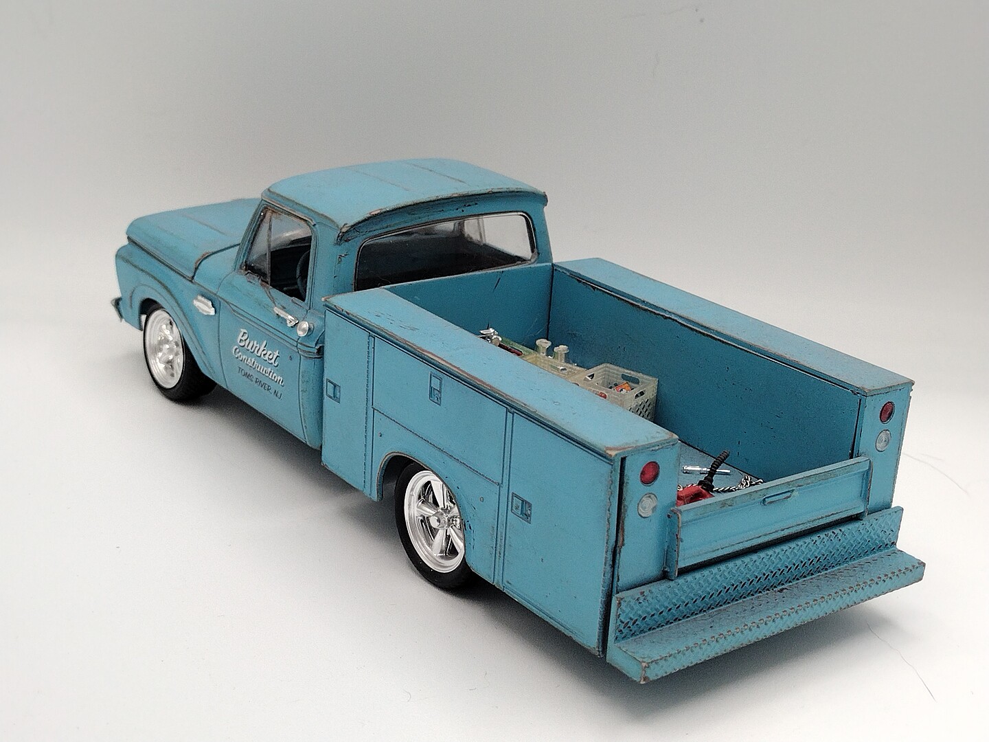 1965 Ford F100 Service Truck (Ltd Prod) -- Plastic Model Truck Kit -- 1 ...