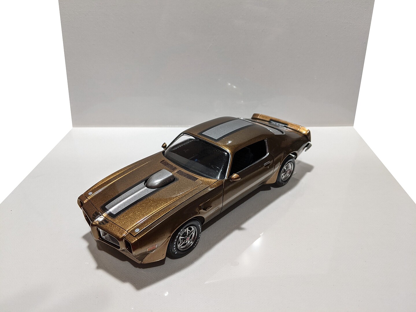 1970 Pontiac Firebird -- Plastic Model Car Kit -- 1/24 Scale -- #854489 ...