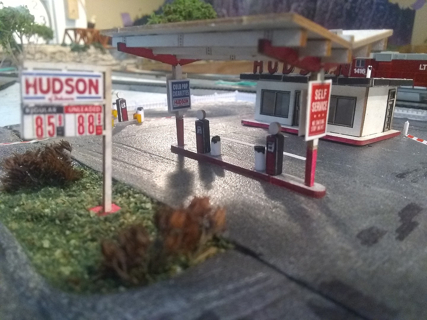 Hudson Oil Gas Station, Laser Cut Wood Kit -- N Scale Model Railroad ...