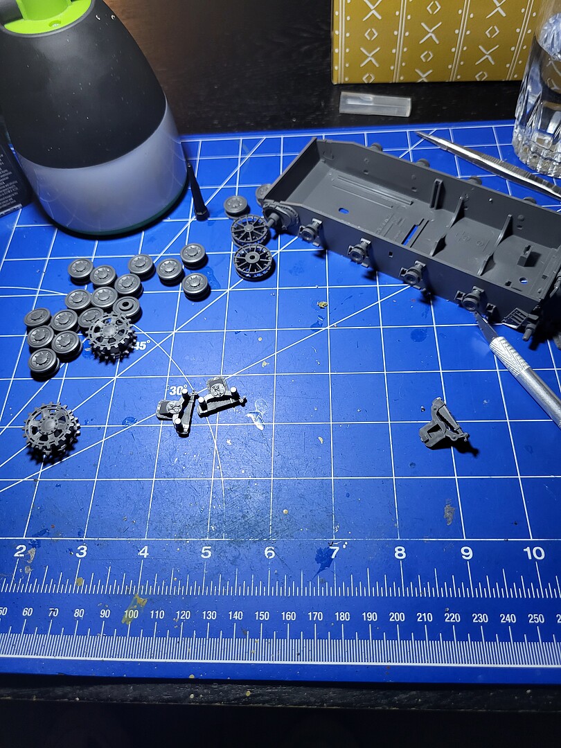 German PZKPFW IV AUSF D Tank -- Plastic Model Military Vehicle Kit -- 1 ...