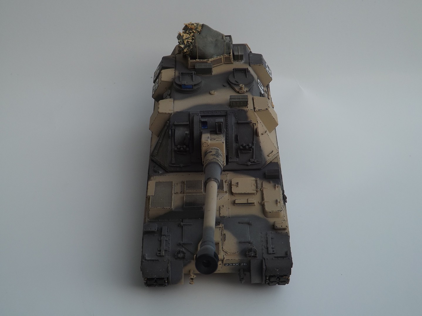 British 155mm AS90 Self-Propelled Howitzer -- Plastic Model Military ...