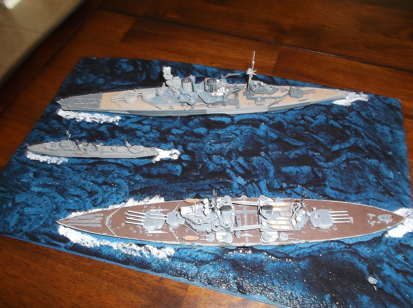 HMS Repulse Battle Cruiser Waterline Boat -- Plastic Model Military ...