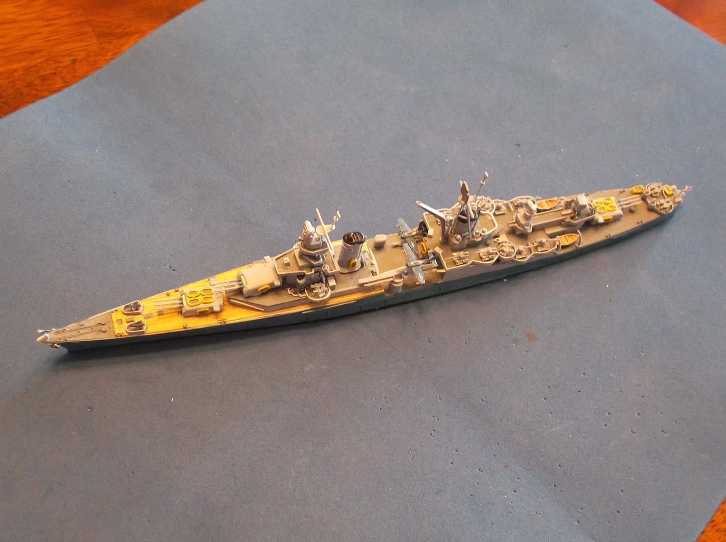 US Navy Indianapolis Cruiser Boat -- Plastic Model Military Ship Kit ...