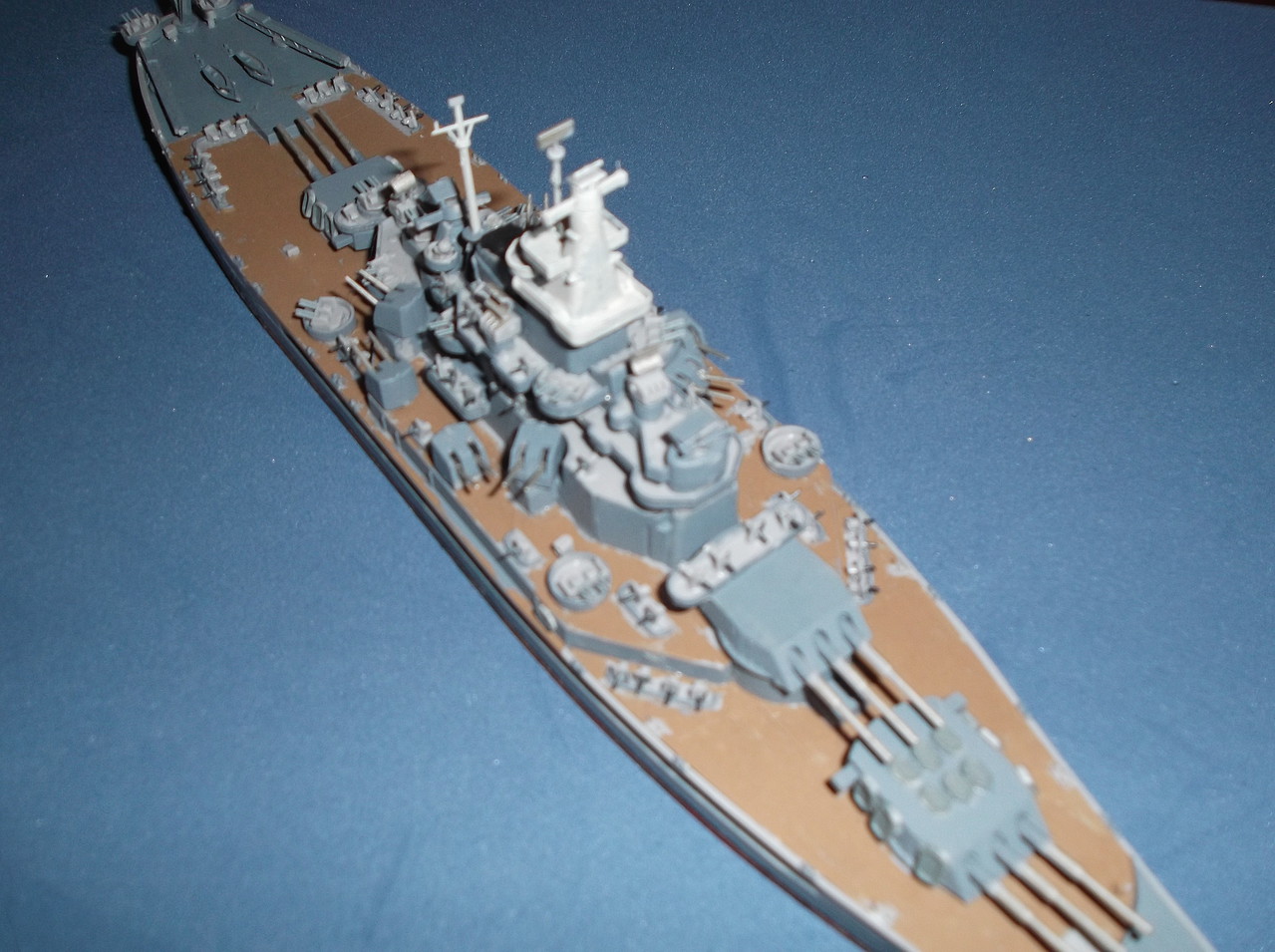 U.S.S. South Dakota -- Plastic Model Battleship Kit -- 1/700 Scale ...