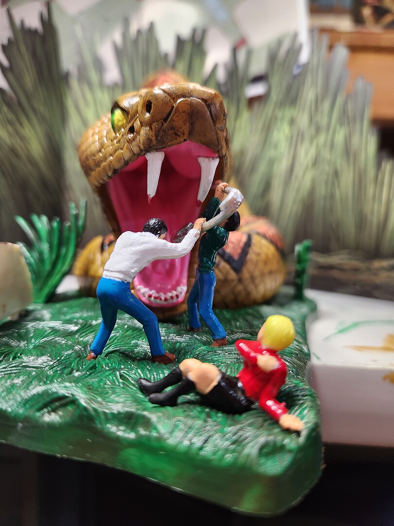 Land of the Giants Snake Scene -- Plastic Model Science Fiction Kit ...
