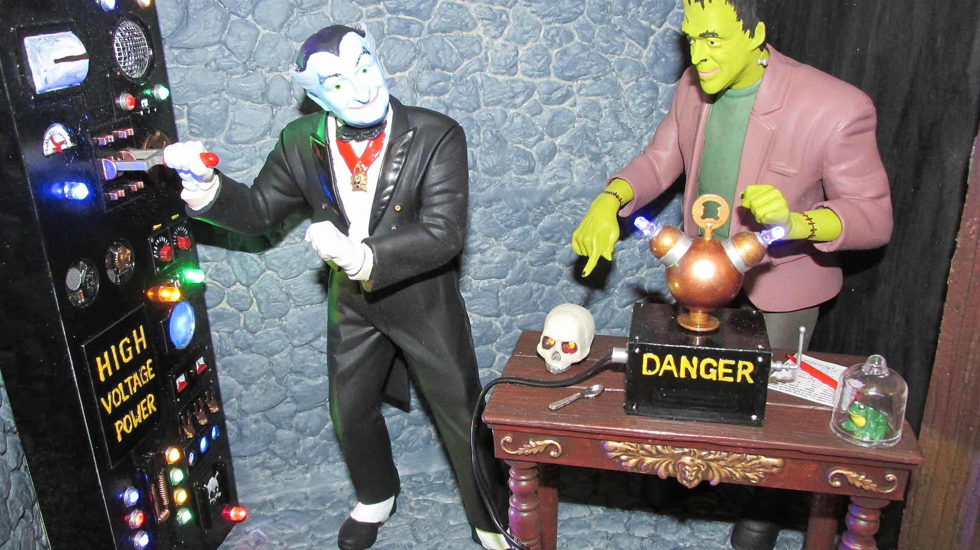 The Munsters - Herman -- Plastic Model Celebrity Kit -- 1/10 Scale ...