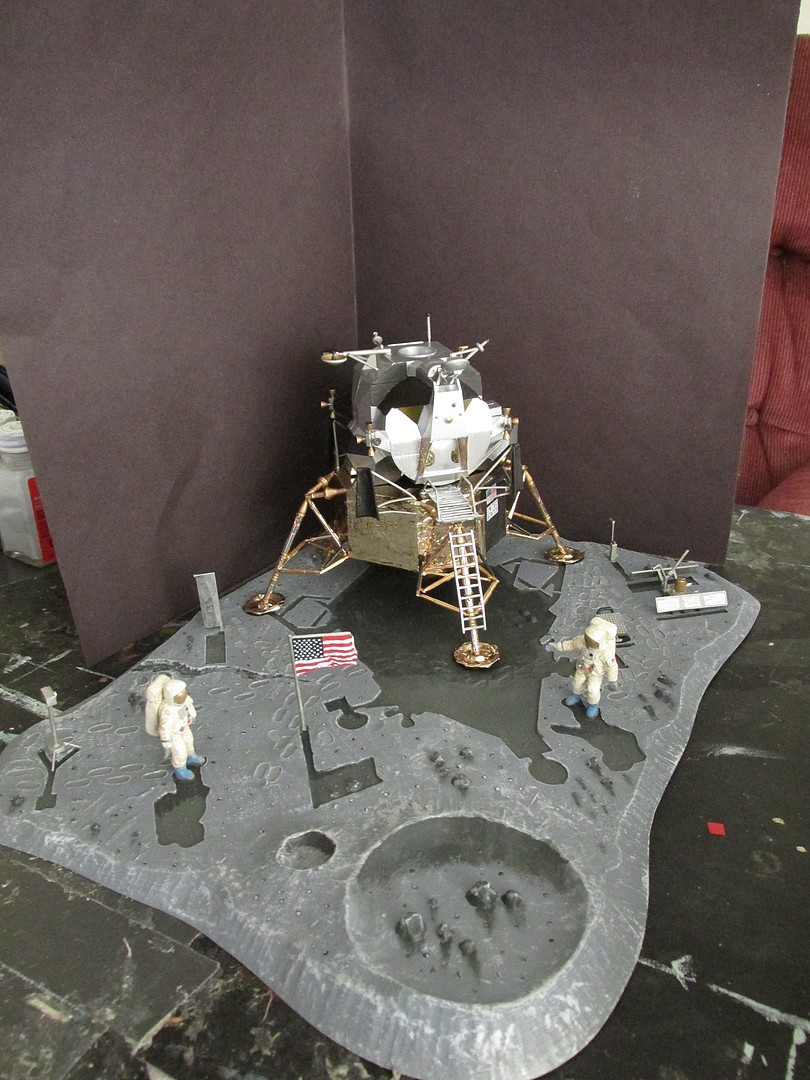 First Lunar Landing -- Science Fiction Plastic Model Kit -- 1/48 Scale ...