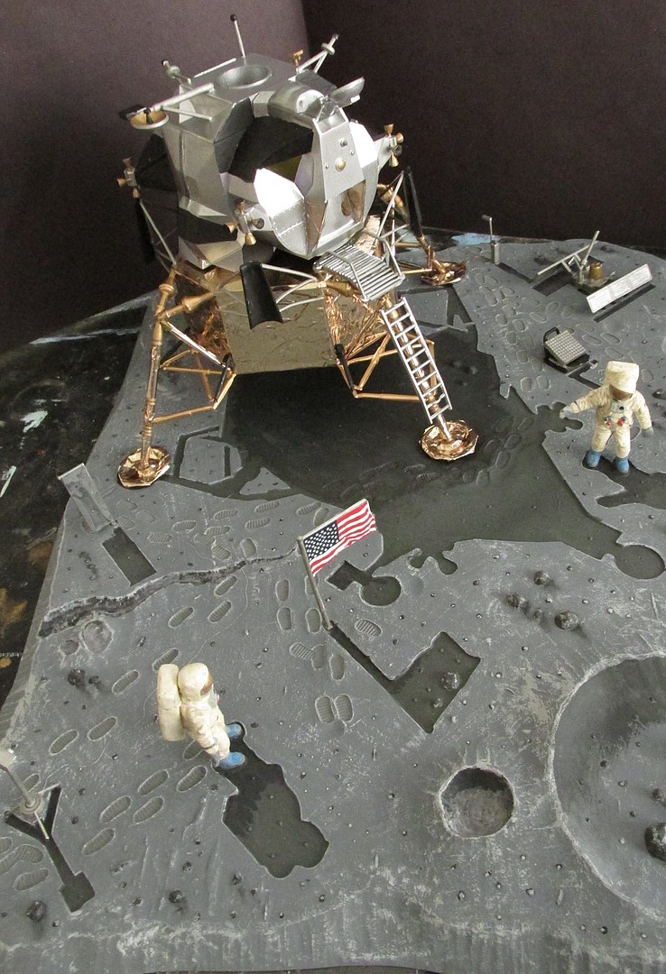 First Lunar Landing -- Science Fiction Plastic Model Kit -- 1/48 Scale ...