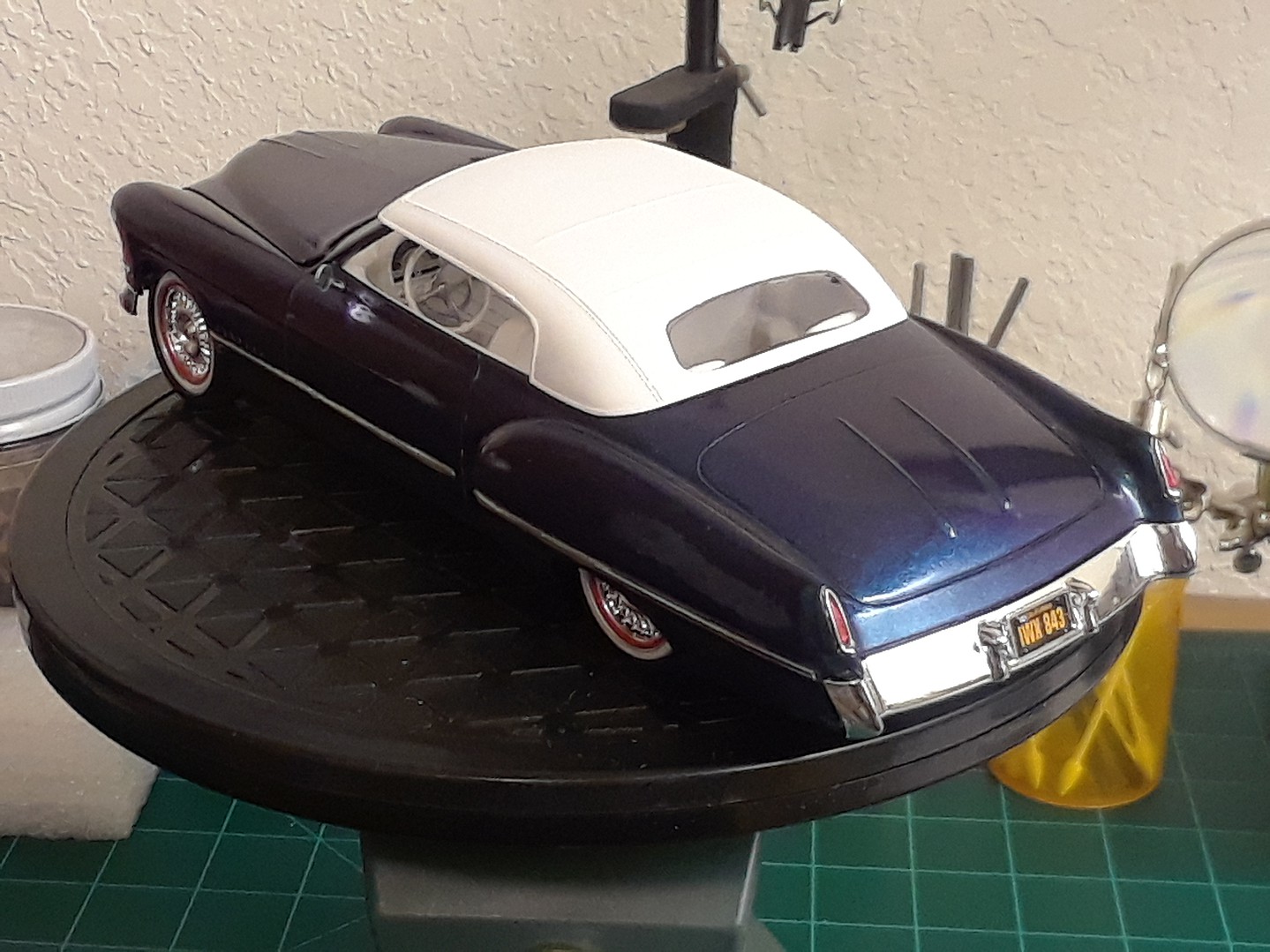 Custom Cadilac Eldorado -- Plastic Model Car Kit -- 1/25 Scale ...