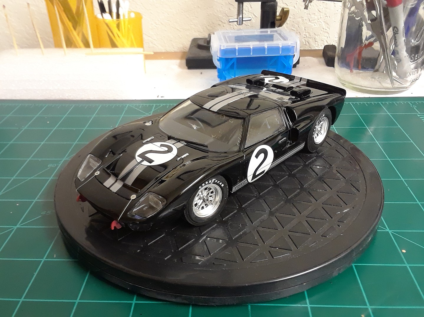 Ford GT40 Mk II #2 1966 LeMans Race Car -- Plastic Model Car Kit -- 1/ ...