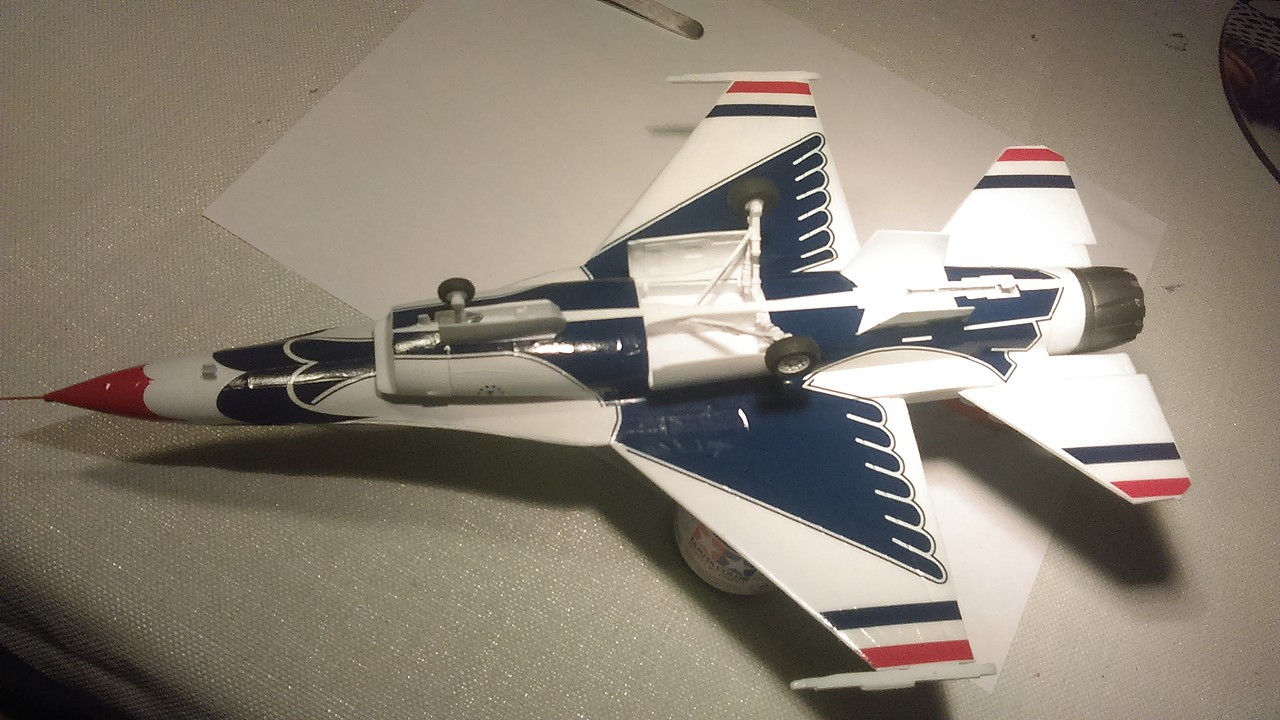 F-16 Air Team -- Plastic Model Airplane Kit -- 1/48 Scale -- #855326 ...