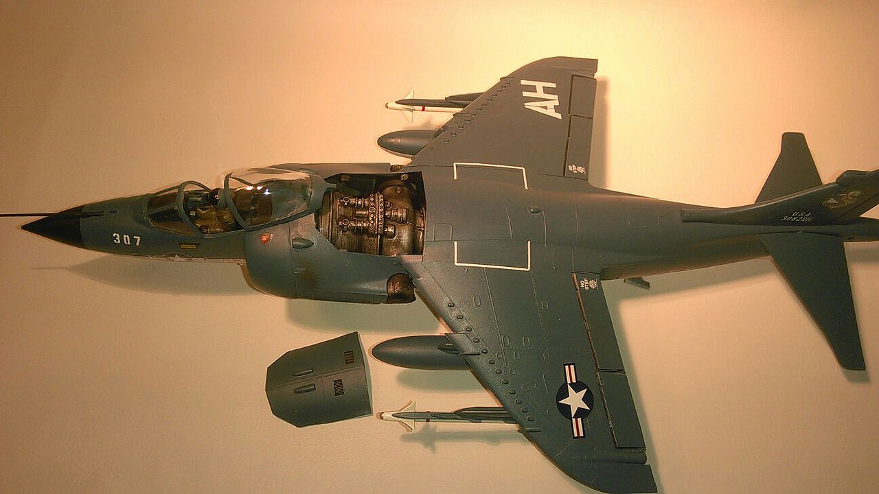 Hawker Sea Harrier -- Plastic Model Airplane Kit -- 1/48 Scale ...