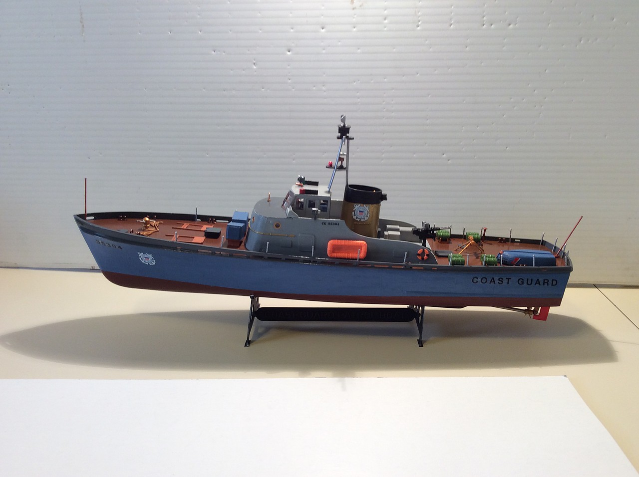 U.S. Coast Guard Patrol Boat -- Plastic Model Military Ship Kit -- 1/82 ...