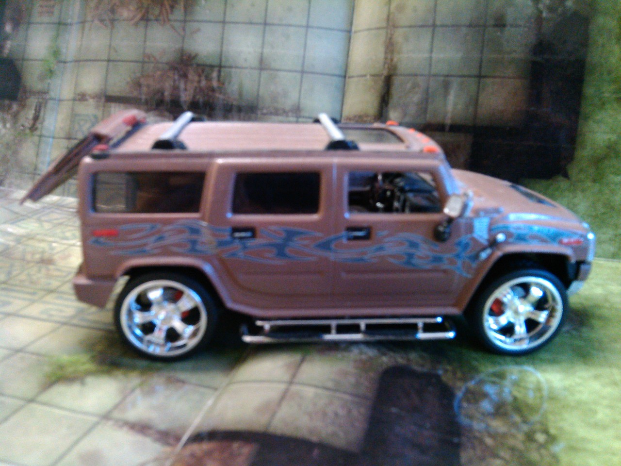 Hummer H2 -- Plastic Model Truck Kit -- 1/25 Scale -- #07186 pictures ...