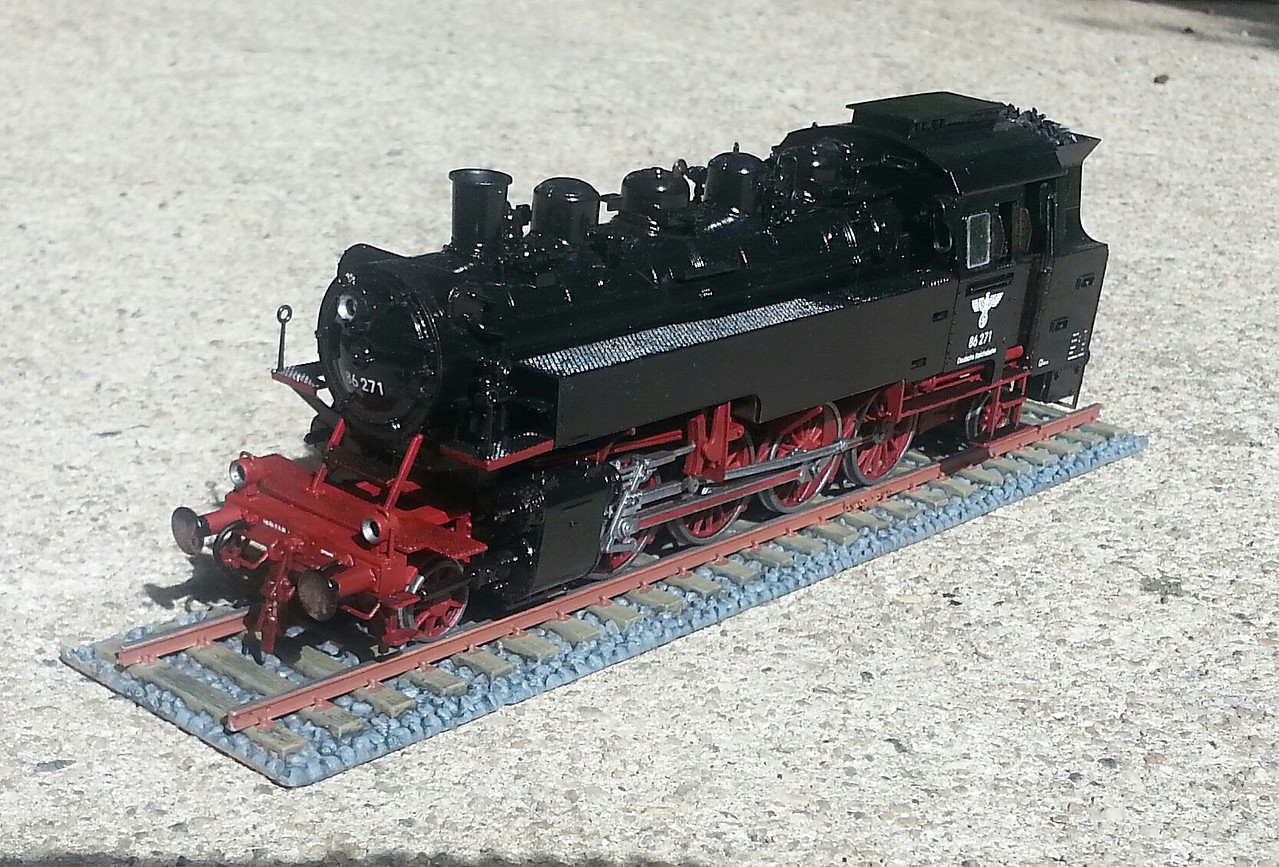 German BR86 -- Plastic Model Locomotive Kit -- 1/72 Scale -- #hy82914 ...