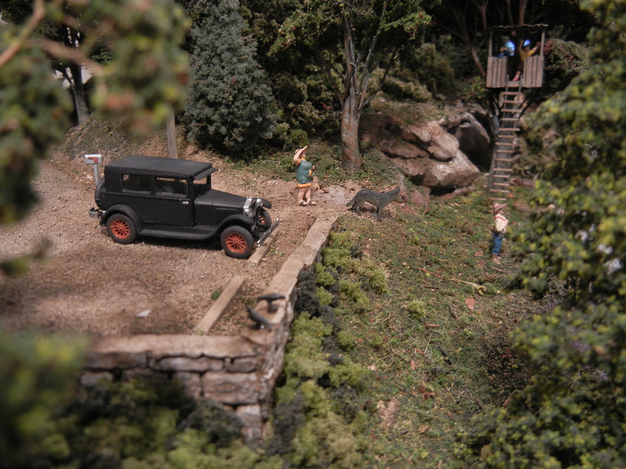 1926 Essex Coach -- Plastic Model Kit -- HO Scale -- #222 pictures by Ralph