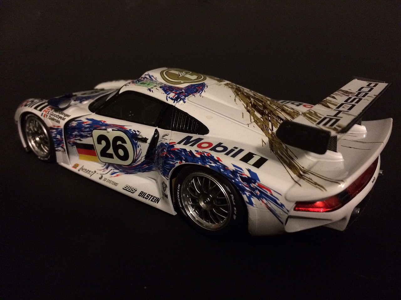 Porsche 911 GT1 Racecar GT1 -- Plastic Model Car Kit -- 1/24 Scale ...