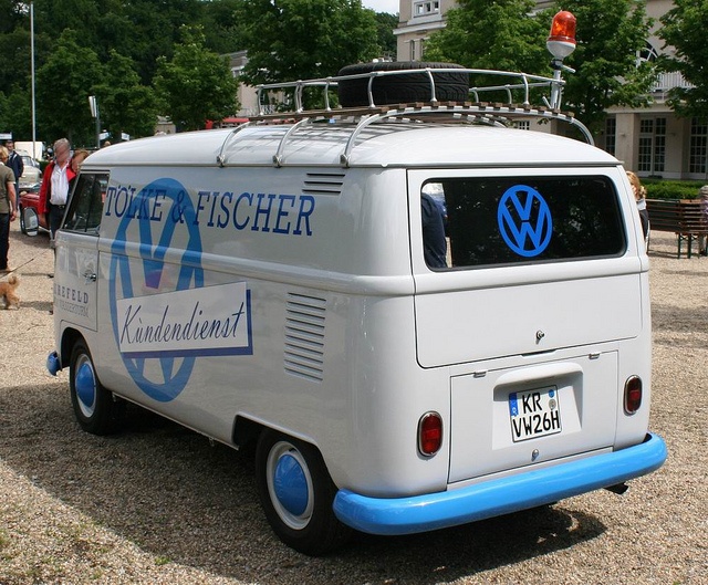 1967 VW Type 2 Van -- Plastic Model Car Kit -- 1/24 Scale -- #21209 ...