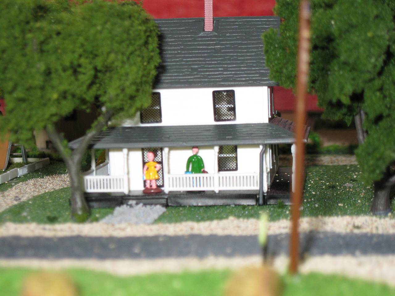 Farm House Built-Up -- N Scale Model Railroad Building -- #45812 ...