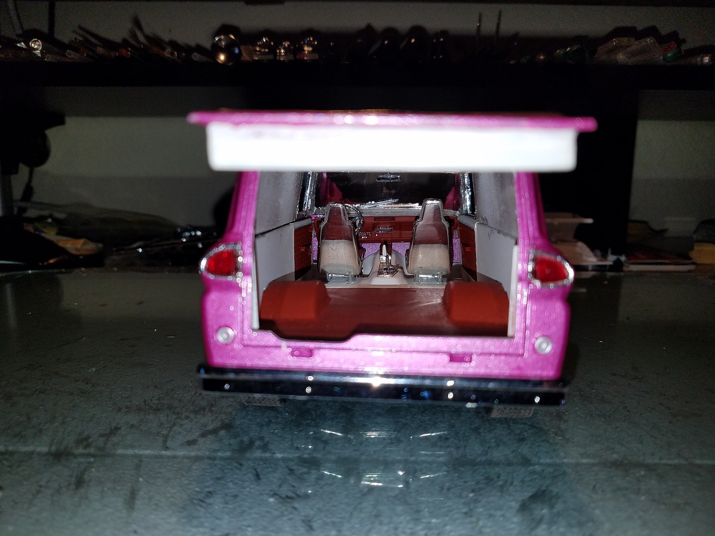 1966 Chevy Suburban -- Plastic Model Car Kit -- 1/25 Scale -- #854409 ...