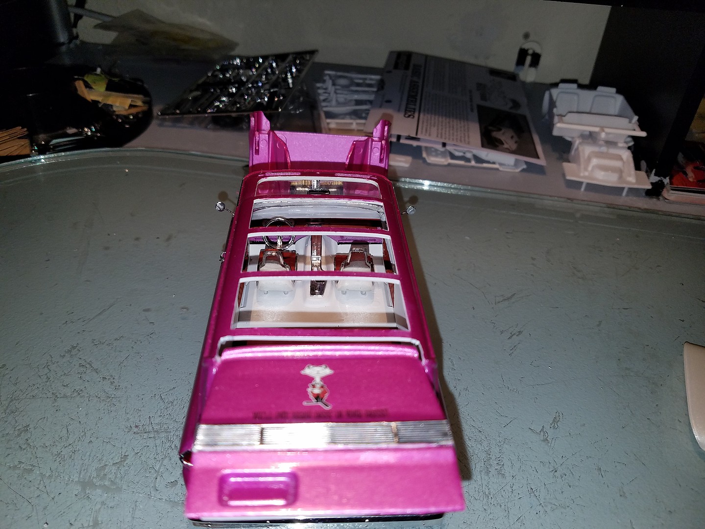 1966 Chevy Suburban -- Plastic Model Car Kit -- 1/25 Scale -- #854409 ...