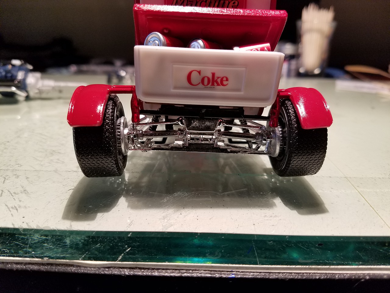 Coca Cola Vending Machine Show Rod SE -- Plastic Model Car Kit -- 1/25 ...